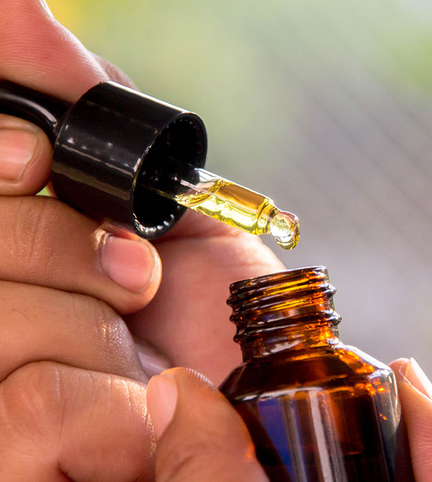 Cannabis Tinctures: Benefits and potential risks of using tincutres