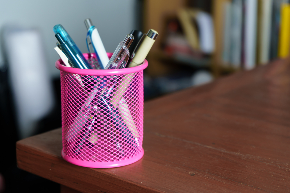 5 tricks for smoking weed without papers or a pipe | The Cannigma