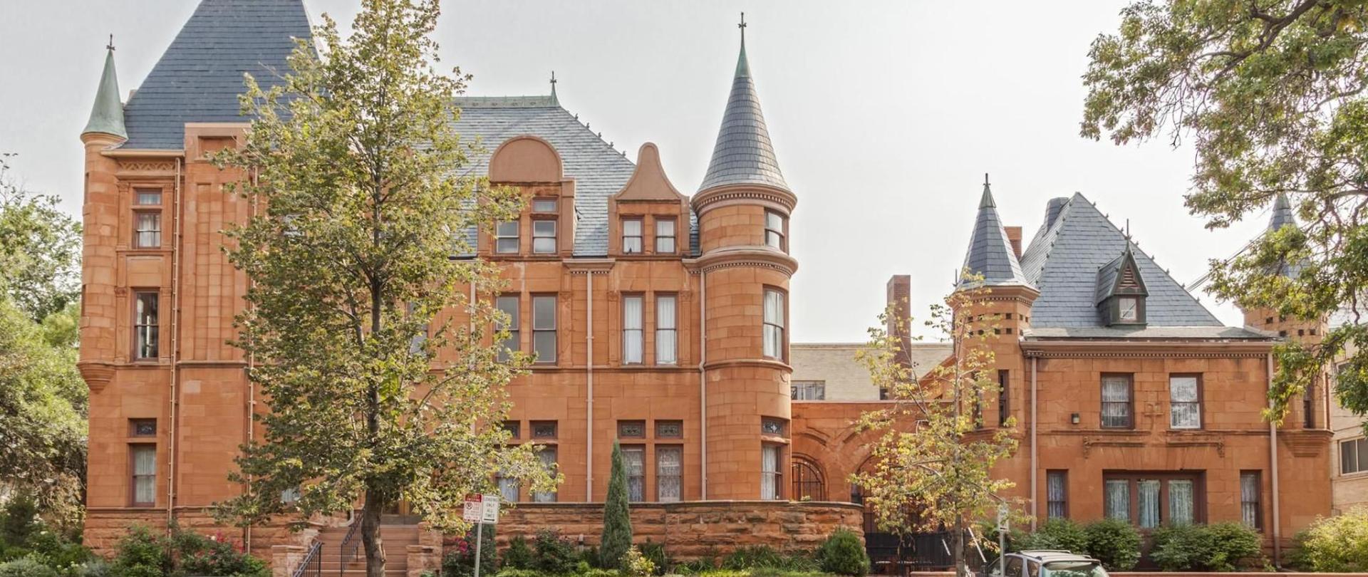 420 Friendly Hotels in Denver, Colorado | The Cannigma