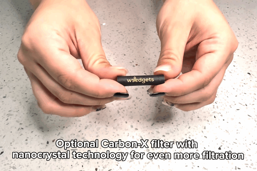 How to Choose a Better Weed Pipe for a Healthier Smoking Experience ...